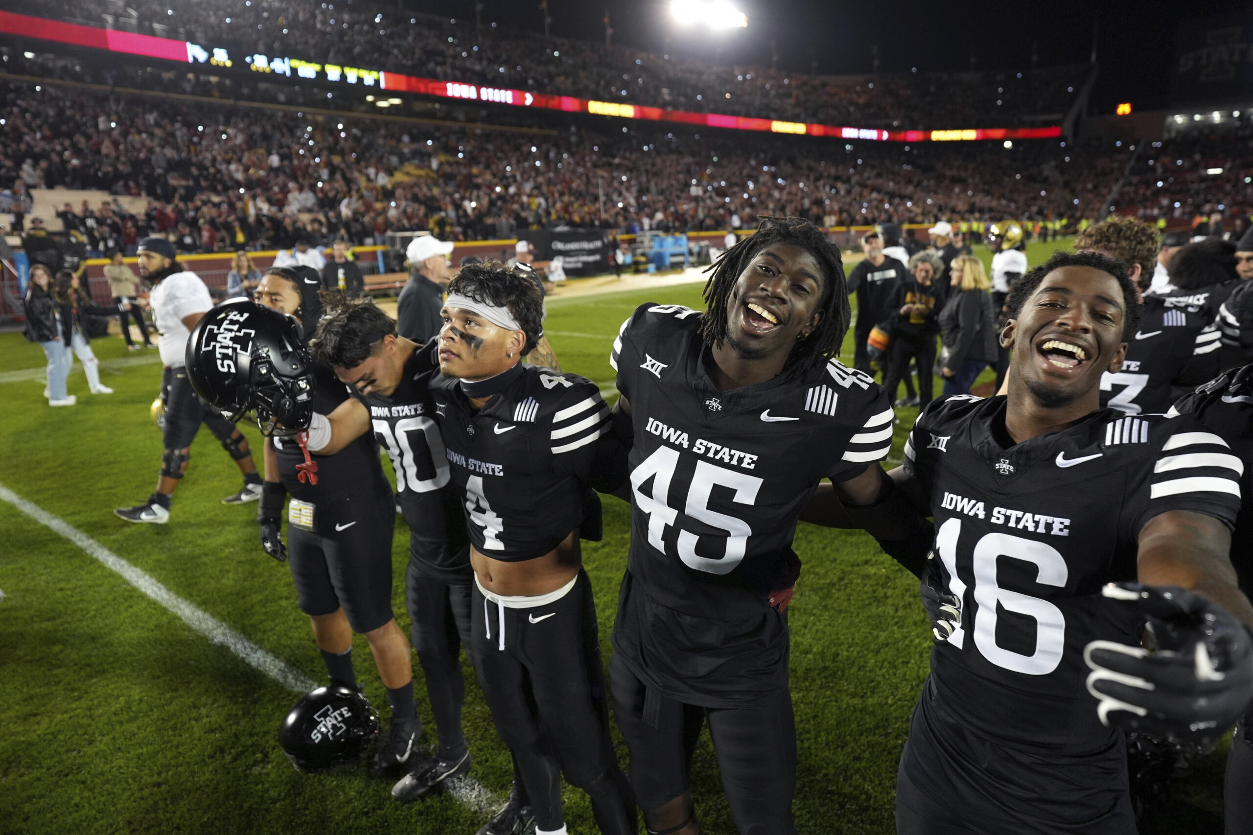 For the 8 remaining unbeatens atop college football, a November to ...